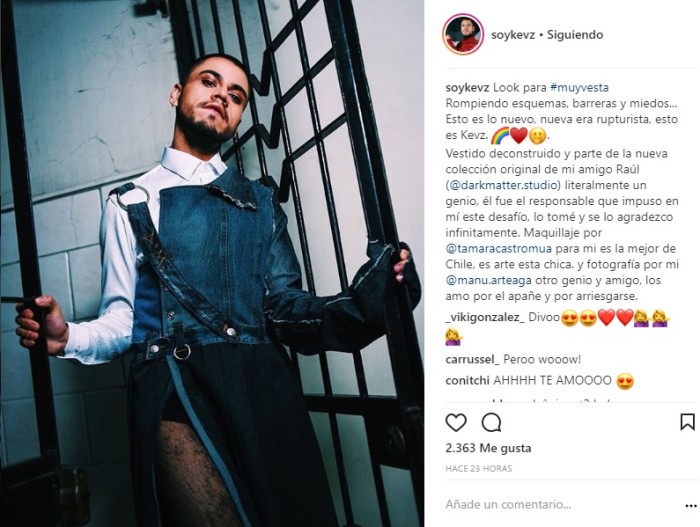 El osado look de Kevin Vásquez en la fiesta de Vesta Lugg - m360.cl