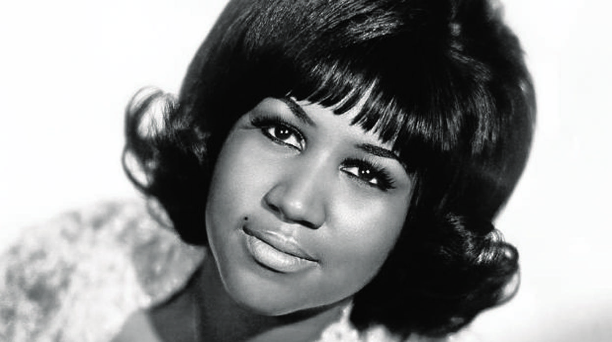 Aretha Franklin se despidió de este mundo vestida de rojo